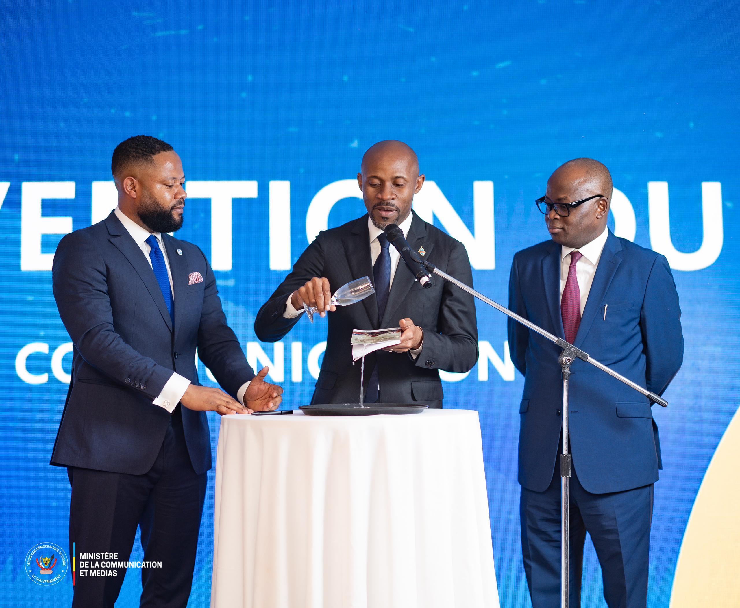 RDC:Patrick Muyaya baptise l'ouvrage de Guylain Tshibamba Stratégique pour mettre fin aux ...